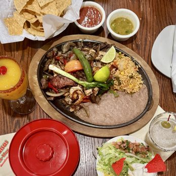 DOS SALSAS - GEORGETOWN - Updated October 2025 - 243 Photos & 580 ...