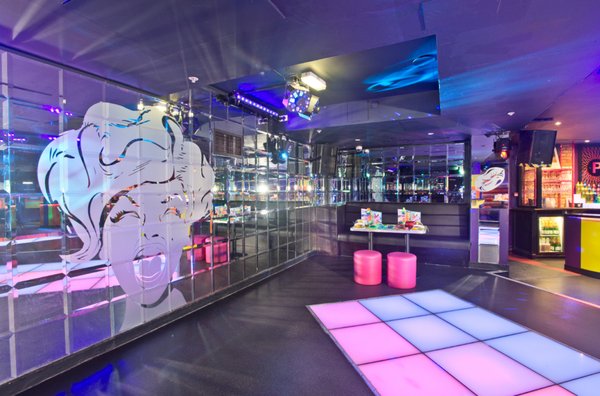 POPWORLD LONDON WATLING ST - 14 Photos - 17 Watling Street, London ...