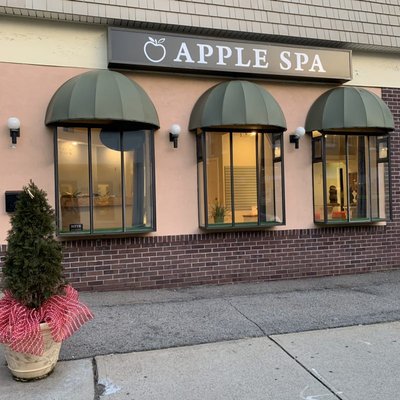 APPLE SPA - Updated December 2025 - 26 Photos & 36 Reviews - 247 N Main ...