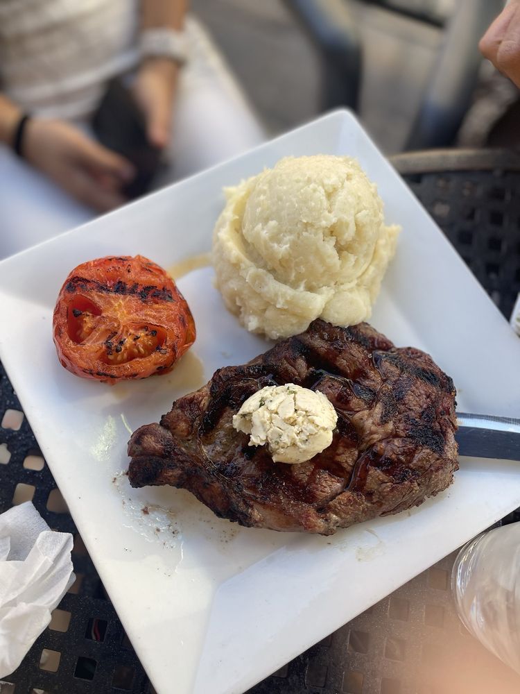 PRINCESS PUB AND GRILLE - Updated December 2025 - 547 Photos & 824 ...