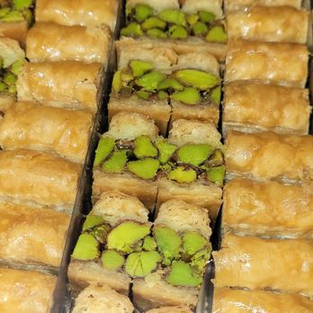 AL HAMAWI - Updated May 2025 - 50 Photos & 19 Reviews - 8417 S Harlem ...