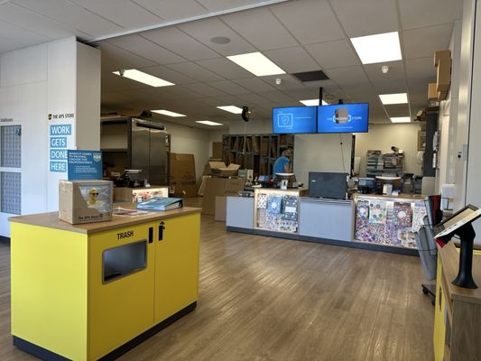 THE UPS STORE - Updated January 2026 - 34 Photos & 35 Reviews - 1319 ...
