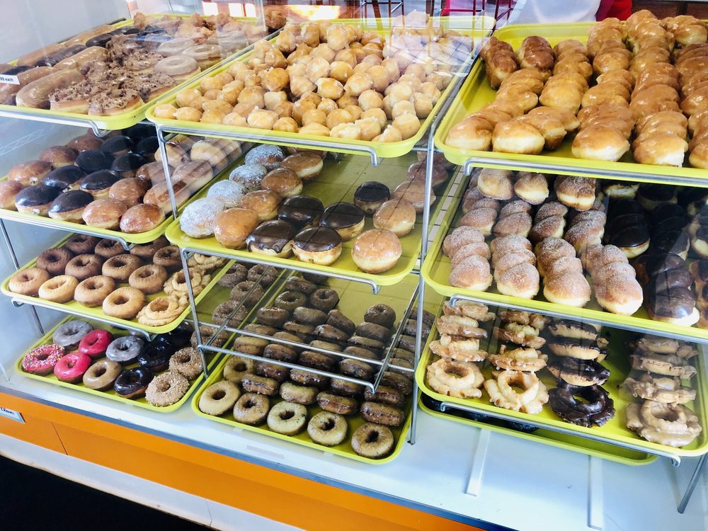 DONUT CITY - 91 Photos & 85 Reviews - Donuts - 1880 Mountain Industrial ...