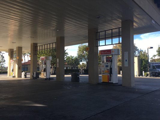 SHELL GAS STATION - Updated December 2025 - 39 Photos & 56 Reviews ...