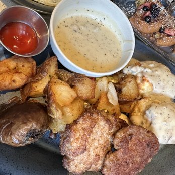 DAILY GATHER - Updated March 2025 - 1048 Photos & 651 Reviews - 800 ...