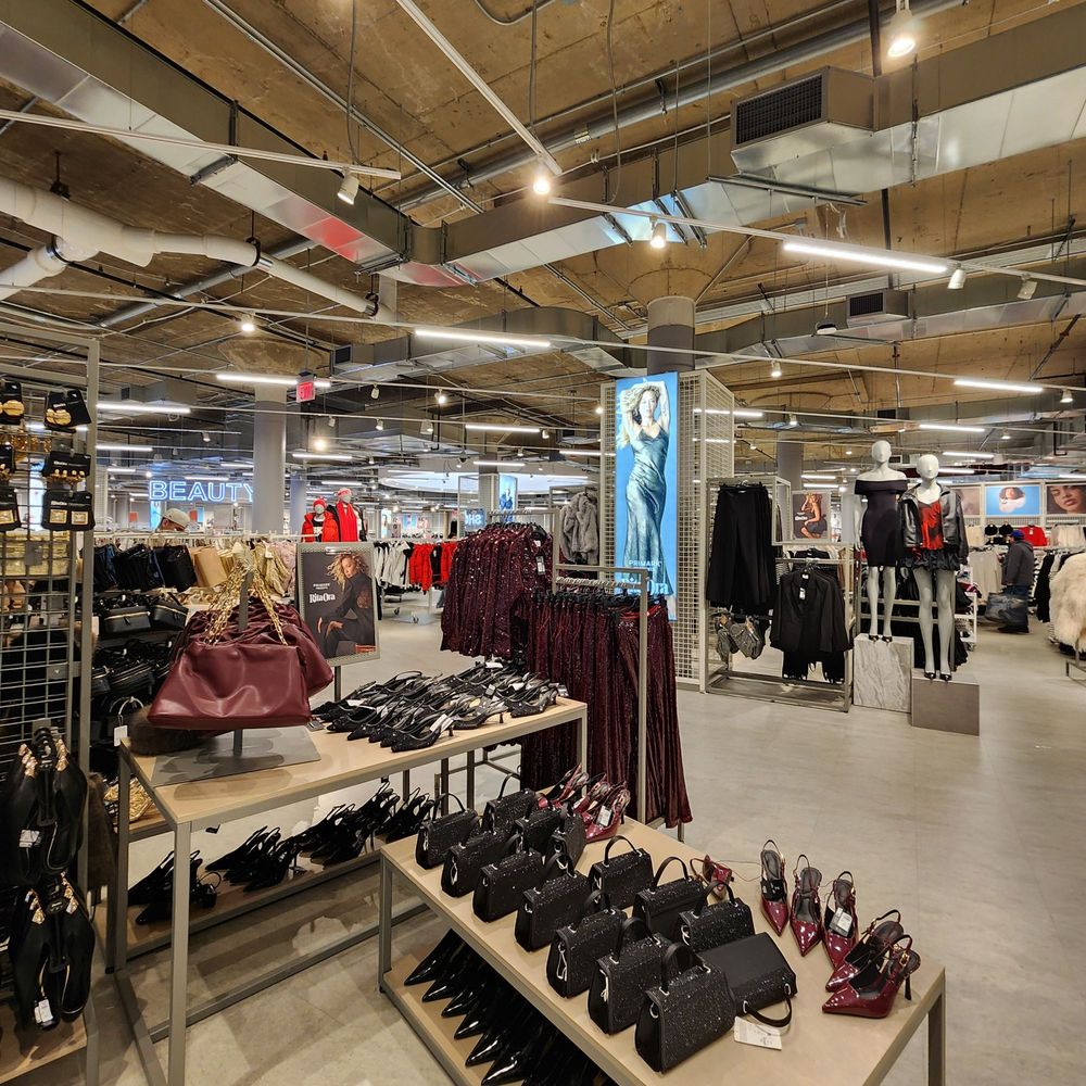 PRIMARK - Updated December 2025 - 24 Photos & 15 Reviews - 5 Woodfield ...