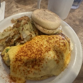 CRACKERS & CO. CAFE - Updated October 2025 - 570 Photos & 804 Reviews ...