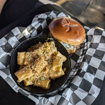 BURGER PUNK - Updated September 2024 - 216 Photos & 181 Reviews - 3012 ...