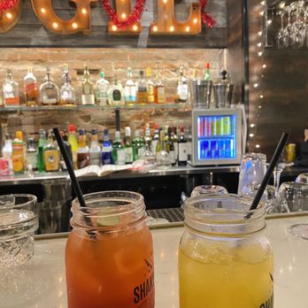 SHAKER’S CUISINE & MIXOLOGIE - VIEUX-QUÉBEC - Updated May 2024 - 1063 ...
