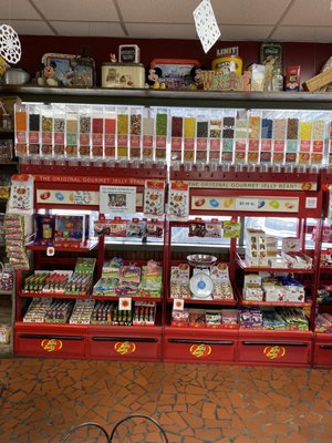 CANDYLAND COTTAGE - 126 Photos & 31 Reviews - 1319 The Blvd, Rayne, LA ...