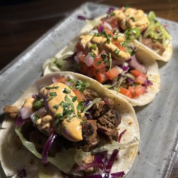 FLANKER KITCHEN + SPORTS BAR - Updated September 2024 - 301 Photos ...