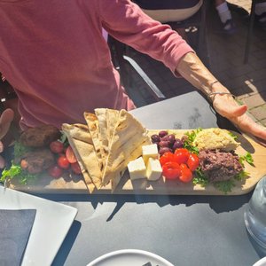 REVOLUTION TAPROOM & GRILL - 183 Photos & 271 Reviews - Gastropubs - 61 ...