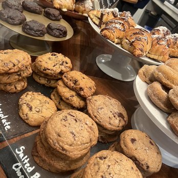 BLOOM BAKE SHOP - Updated May 2024 - 225 Photos & 186 Reviews - 1851 ...