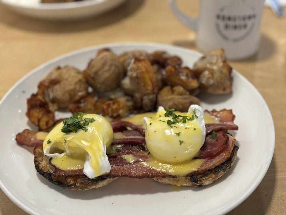 HOMETOWN DINER - Updated December 2025 - 53 Photos & 46 Reviews - 210 ...