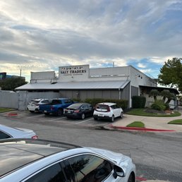 SALT TRADERS COASTAL COOKING - Updated August 2025 - 2584 Photos & 1590 ...