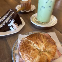 COLATTAO COFFEE HOUSE - Updated July 2025 - 672 Photos & 189 Reviews ...