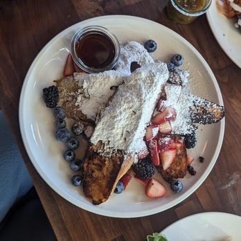 Wesley & Rose Lobby Bar - Book a Table - Updated November 2025 - 251 ...