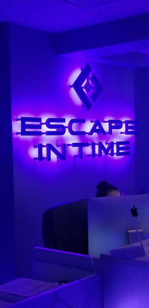 ESCAPE IN TIME - MADISON - 18 Photos & 58 Reviews - Escape Games - 6527 ...