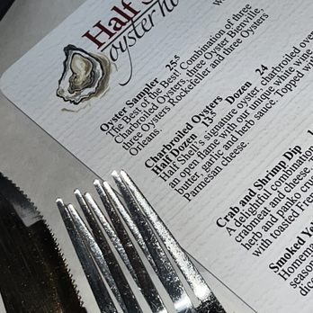 HALF SHELL OYSTER HOUSE - Updated September 2024 - 642 Photos & 562 ...