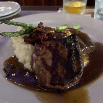 THE ELEVATOR BREWERY AND DRAUGHT HAUS - Updated May 2025 - 411 Photos ...