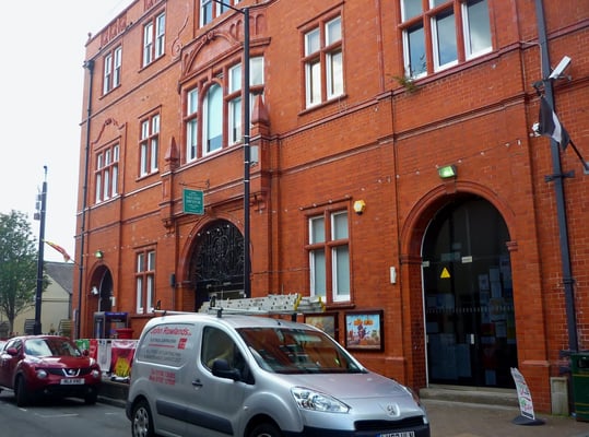 NEUADD DWYFOR - Updated April 2025 - Stryd Penlan, Pwllheli, Gwynedd ...