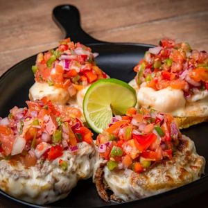 TOPSIDE AT THE BEACON - Updated October 2025 - 173 Photos & 130 Reviews ...