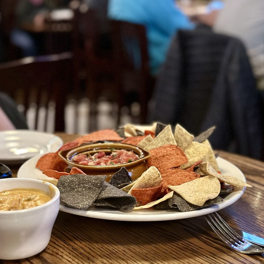 The Best 10 Restaurants near THE AVENUE at White Marsh in Baltimore, MD ...