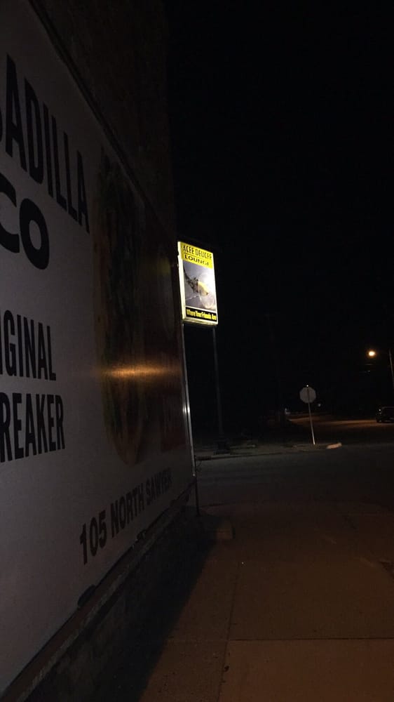 ACEE DEUCEE LOUNGE - Updated August 2025 - 1329 Oregon St, Oshkosh ...