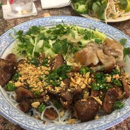 PHO TAY DO - Updated May 2025 - 518 Photos & 412 Reviews - 1403 E ...
