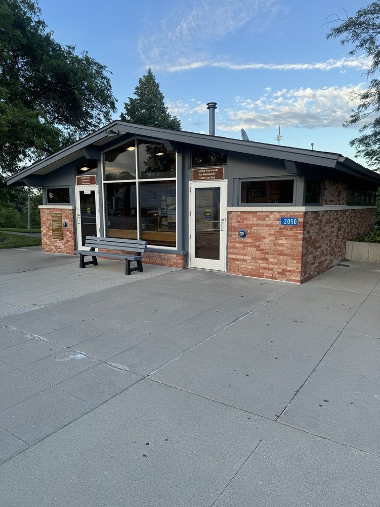 REST AREA MP 32 NB I-35 - Updated June 2024 - 12 Photos - Osceola, Iowa ...