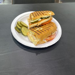 818 CHICKEN - Updated March 2025 - 127 Photos & 56 Reviews - 303 1/2 N ...