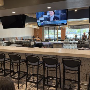 SEIS KITCHEN - Updated July 2025 - 30 Photos & 17 Reviews - 6530 E ...