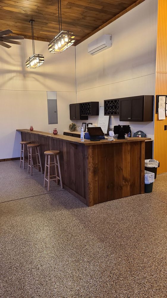 DEEP SPRINGS VINEYARDS - Updated November 2025 - 1606 Beaverdale Rd NE ...