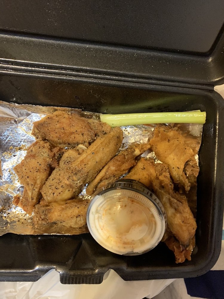 WINGOUT EXPRESS - 31 Photos & 14 Reviews - 9201 Pkwy E, Birmingham ...