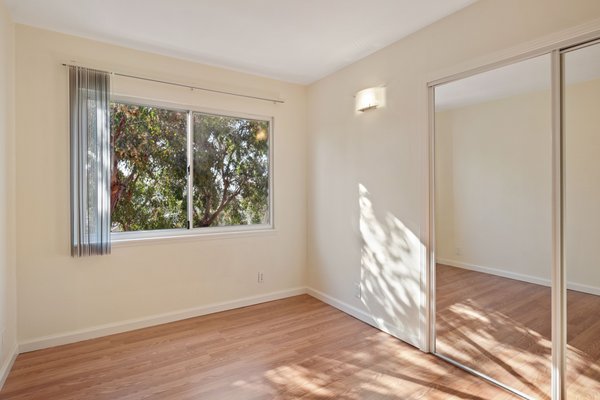 OAKBROOK MANOR - Updated November 2024 - 21 Photos & 11 Reviews - 1232 ...