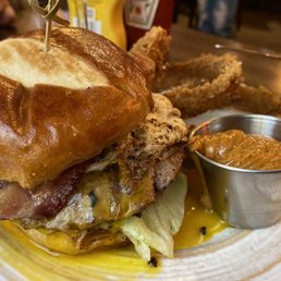 COWBELL BURGER & WHISKEY BAR - Updated July 2025 - 827 Photos & 882 ...