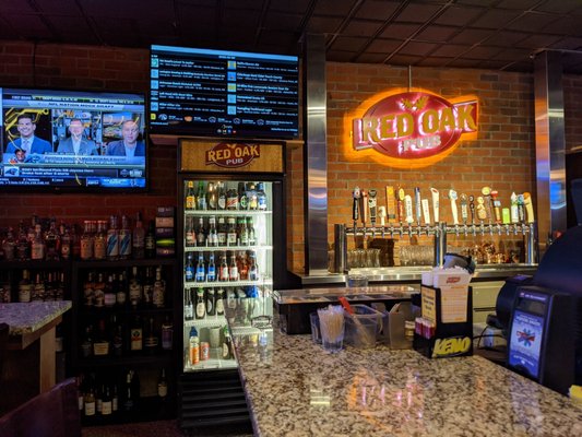 RED OAK PUB AND RESTAURANT - Updated January 2026 - 133 Photos & 208 ...