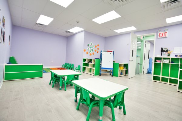 LITTLE SCHOLARS - AVENUE U - Updated January 2026 - 24 Photos & 10 ...