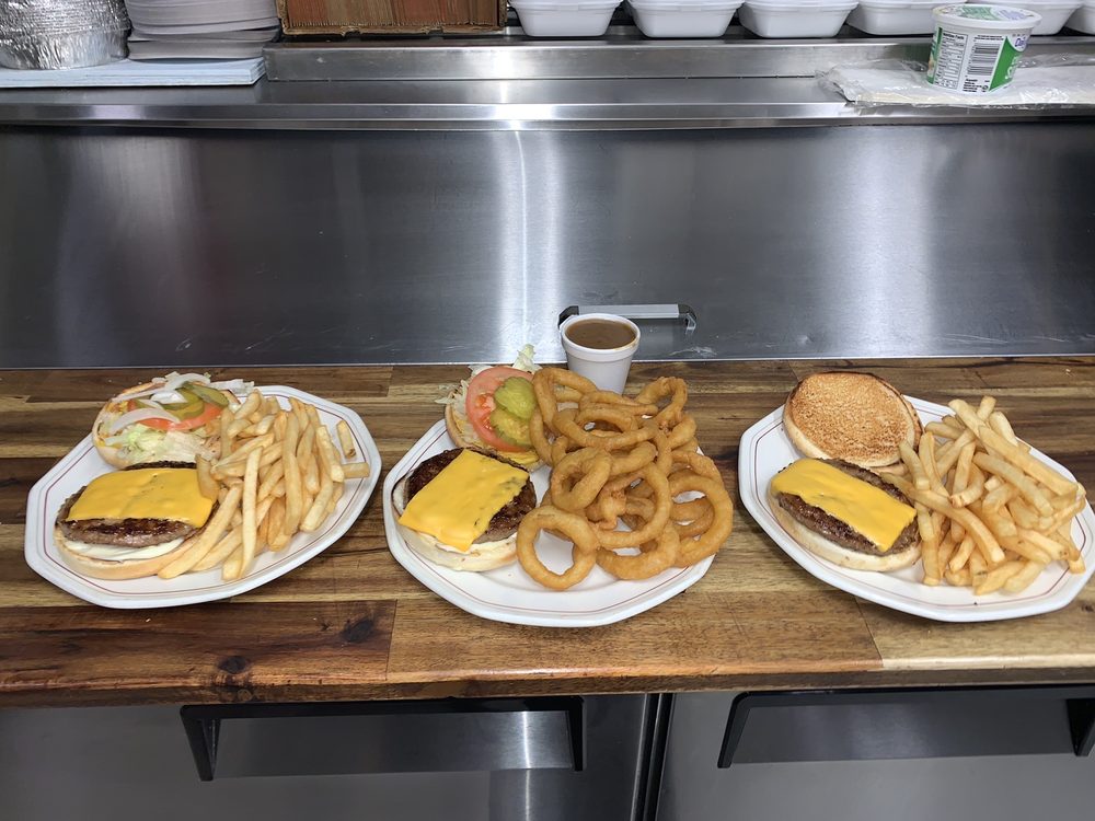 THE ROOST & THE BACKROOM - 14 Photos - 106 Mackenzie Road, Inuvik ...