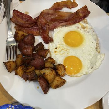 SWEET TOAST CAFÉ - Updated December 2025 - 34 Photos & 49 Reviews ...