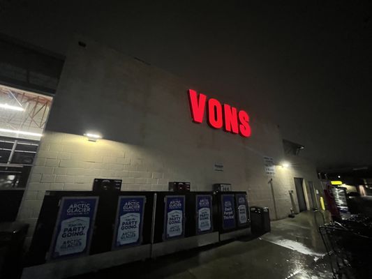 VONS - Updated December 2025 - 158 Photos & 158 Reviews - 1311 Wilshire ...