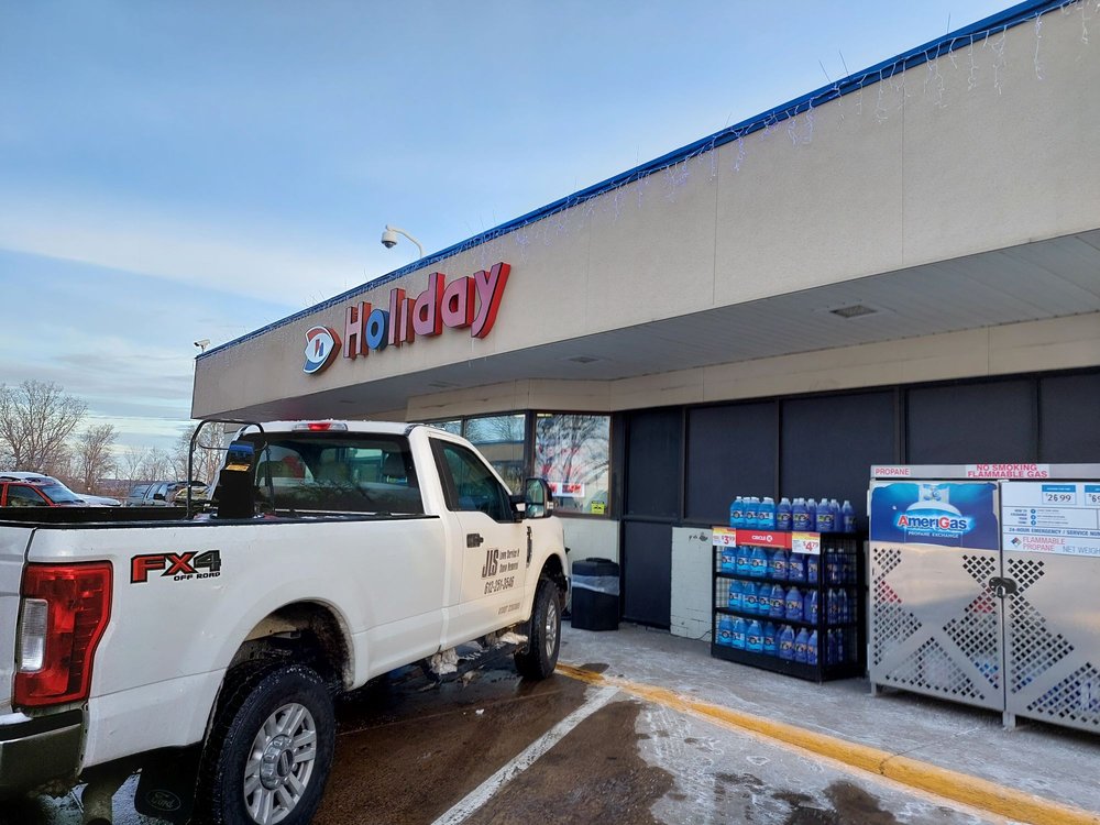 HOLIDAY STATIONSTORES - 10 Photos - 12681 Chestnut Blvd, Shakopee ...