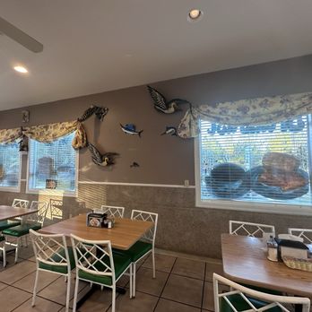 RUSTY PELICAN - Updated December 2025 - 79 Photos & 91 Reviews - 6174 ...