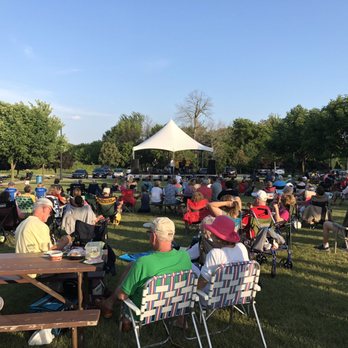 NEW BERLIN PUBLIC LIBRARY - Updated October 2025 - 30 Photos - 15105 ...