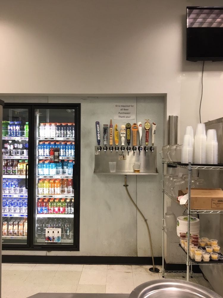 FREDERICKSBURG FIELDHOUSE - 18 Photos & 12 Reviews - Sports Clubs ...