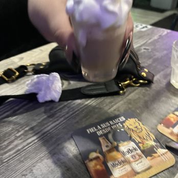 FLASHBACKZ LOUNGE & GRILL - Updated May 2025 - 216 Photos & 213 Reviews ...