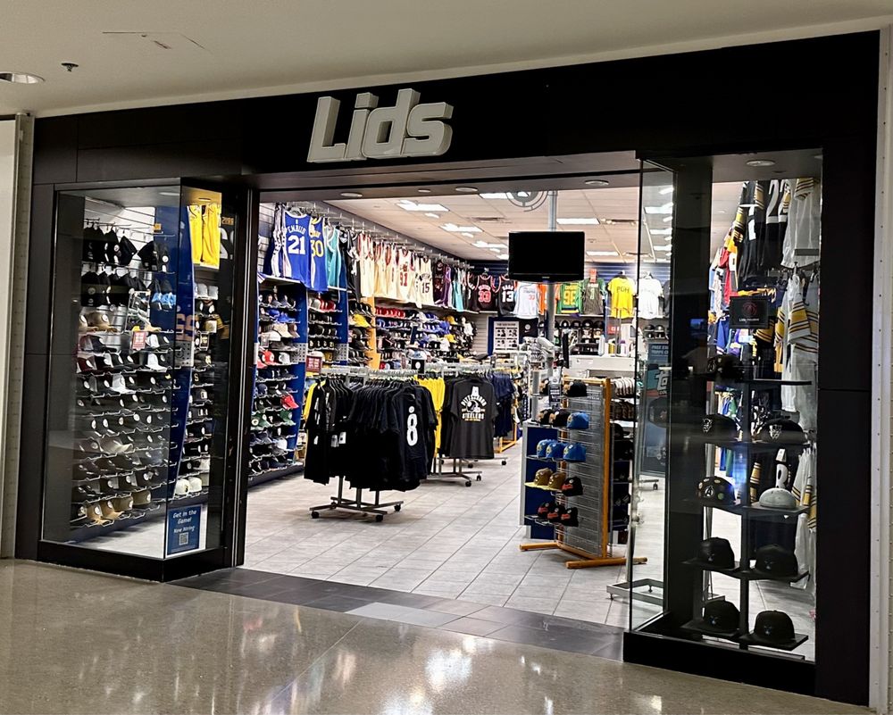 LIDS - Updated December 2025 - 1000 Airport Blvd, Pittsburgh ...