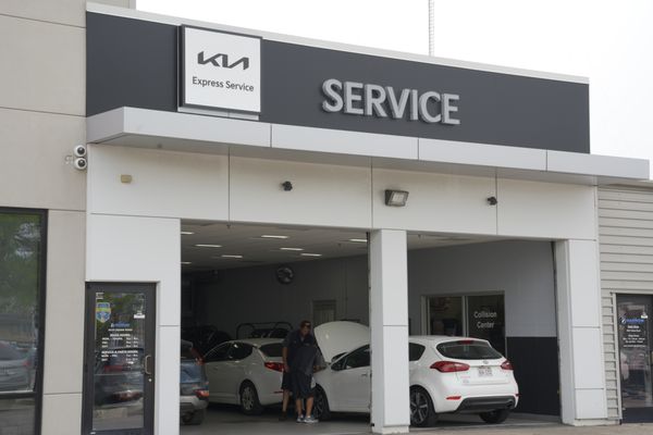 RUSS DARROW KIA OF MADISON - Updated January 2026 - 52 Photos & 60 Reviews - 6525 Odana Rd ...