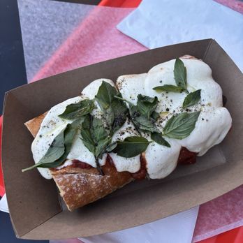 HOT LUNCH - Updated December 2025 - 102 Photos & 62 Reviews - 708 1/4 E ...