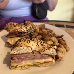 LUCERNA - Updated December 2025 - 1201 Eastlake Ave E, Seattle ...